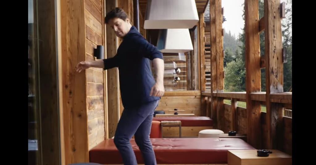 Joshua Bell on childhood dreams, party tricks and dance moves | Video ...