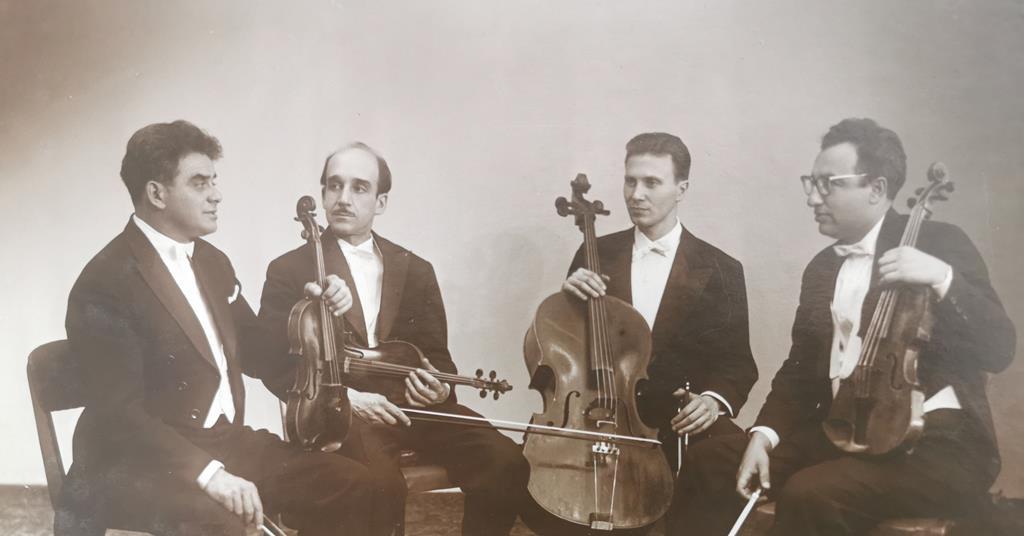 ’Your performance should radiate the colour of real fresh grass. Go to ...