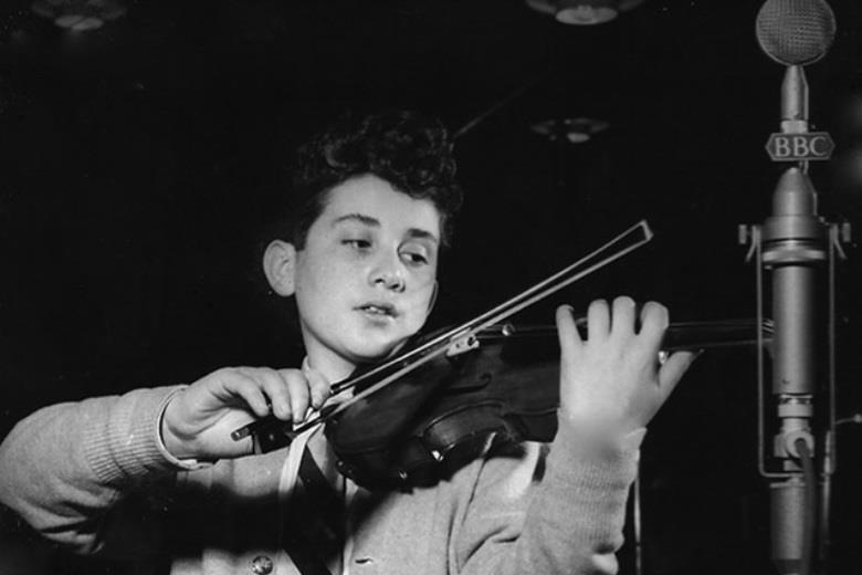 Perfect 5ths | Premium Feature | The Strad