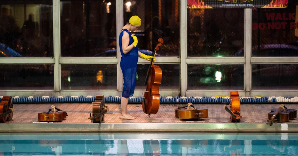 30 cellos in a Chicago swimming pool | Gallery | The Strad