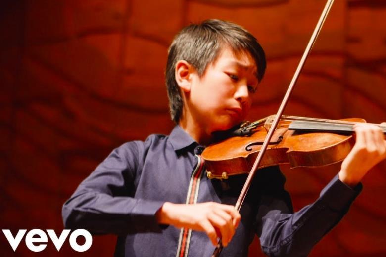 12-year-old Christian Li plays Fisherman Harvest’s Song | Video | The Strad