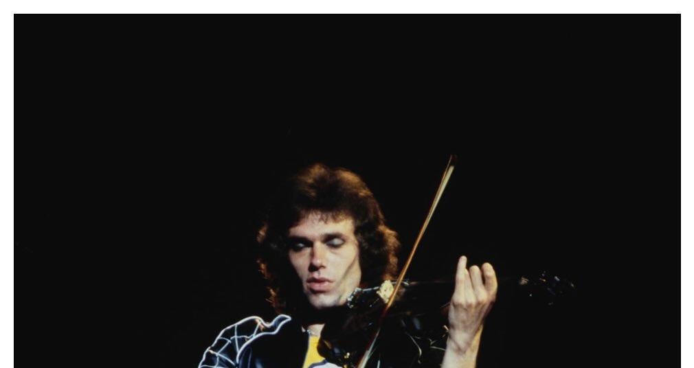 The Strad - Former Hawkwind and David Bowie violinist Simon House has ...