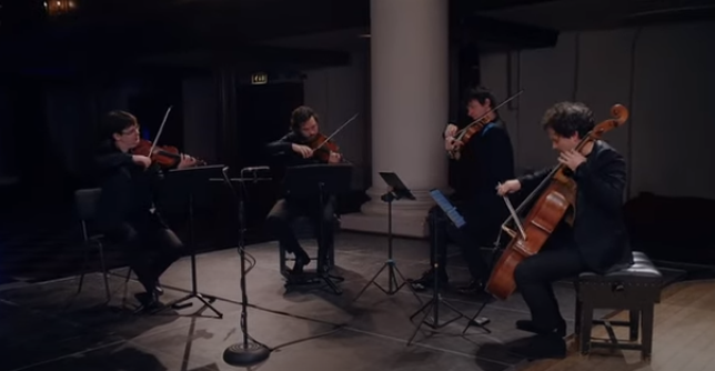The Navarra Quartet, tenor Nicky Spence and pianist Lada Valešová ...
