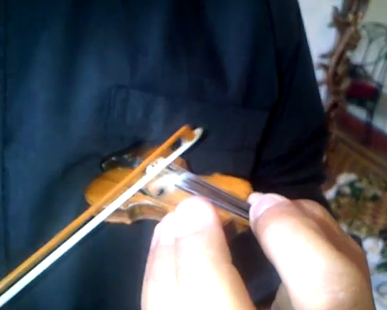 Vivaldi on the world's smallest performable violin? | Article | The Strad