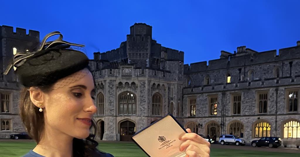 Violinist Jennifer Pike receives her MBE | News | The Strad