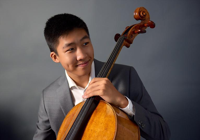 Cellist Bryan Cheng wins $25,000 Michael Measures Prize 2017 | News | The Strad