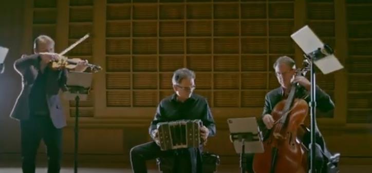 The Strad - A Tango performance from the Apollo Chamber Players | The Strad
