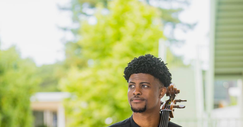 The Strad - A Brothers Amati viola to a cello called 'Ginger': more ...