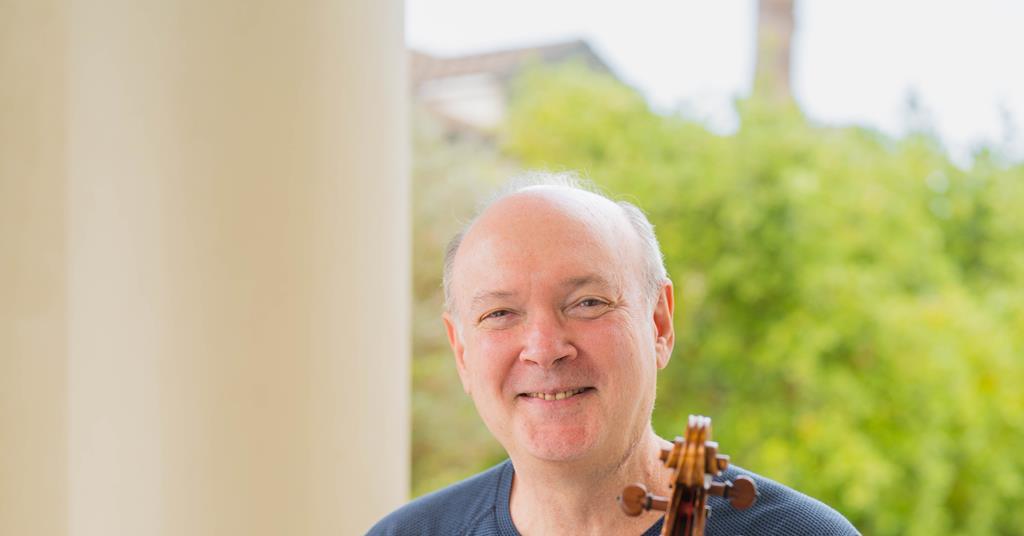 The Strad - A Brothers Amati viola to a cello called 'Ginger': more ...