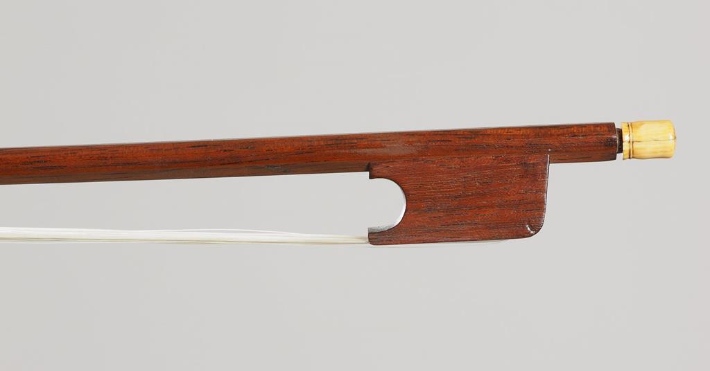 The British bow: a rough guide to dating and development | Blogs | The ...