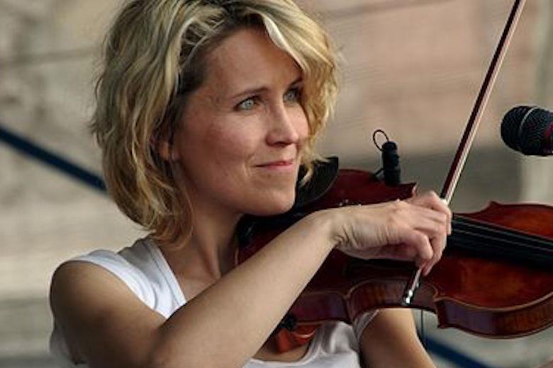 Jitka Šuranská, violinist and folk singer, has died | News | The Strad