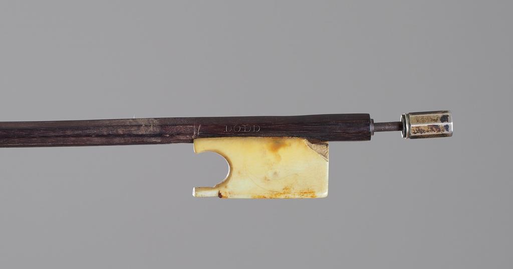 The British bow: a rough guide to dating and development | Blogs | The ...