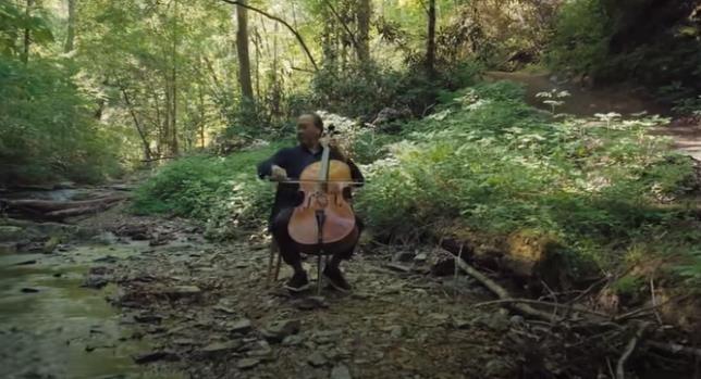 The Strad - Yo-Yo Ma performs Bach in the Great Smoky Mountains | The Strad