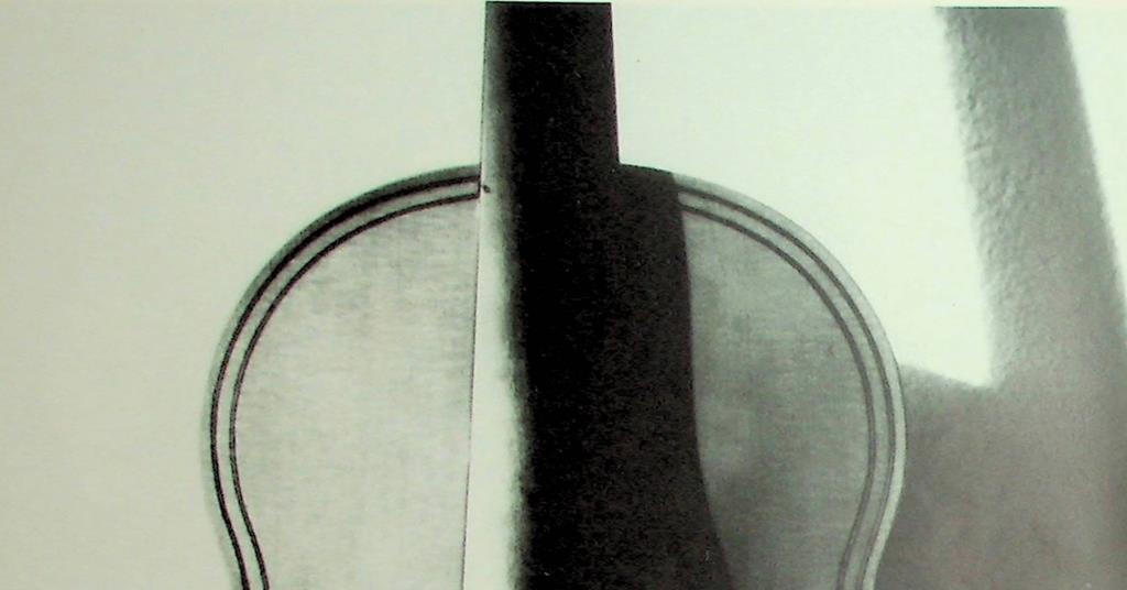 The geometry of violin outlines: Proportional representation | Premium ...