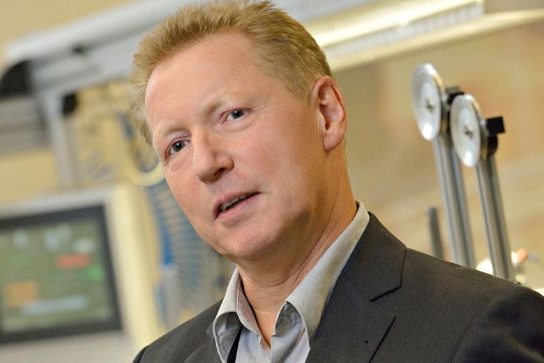 Stringtelligence by Thomastik-Infeld: whistling E-strings | Focus | The ...