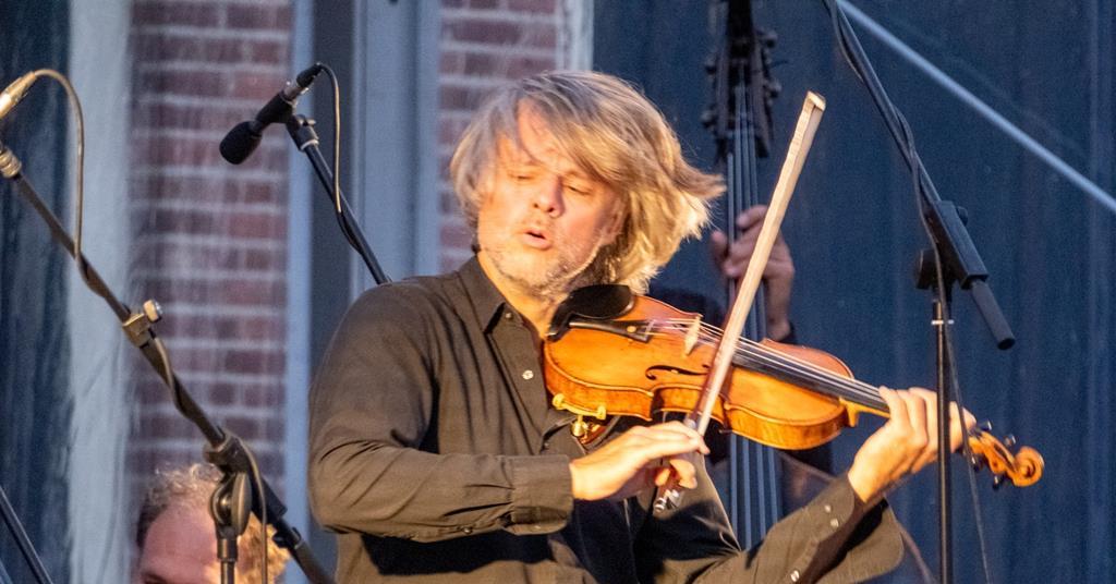 The Strad - Daniel Rowland on his Storioni violin | The Strad