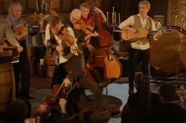 The Strad - Fighting fiddlers! The Barokksolistene ‘Alehouse Sessions ...