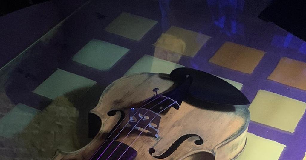 The Strad - Cremonese Varnish: Coats of many colours | The Strad