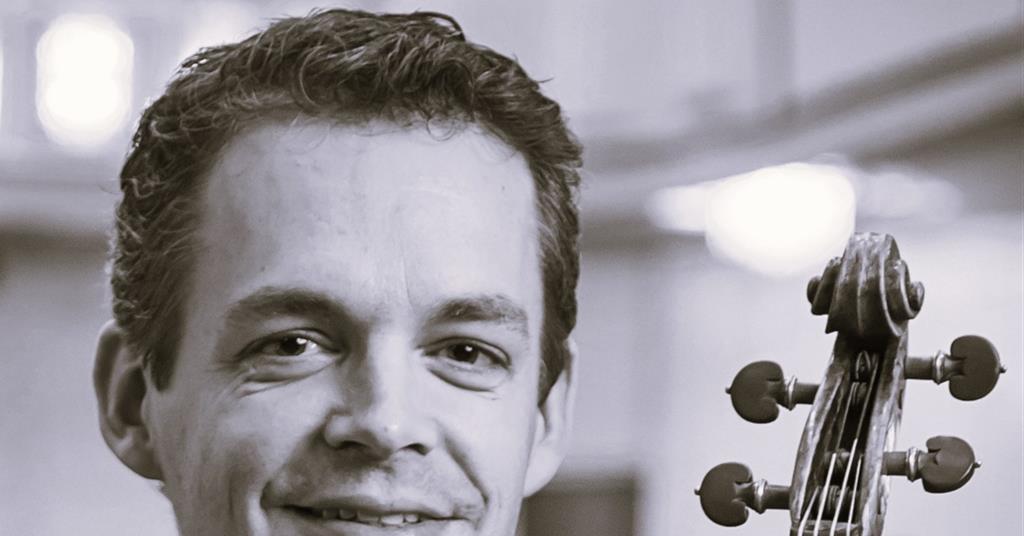 The Strad Podcast #99: how to lead a string section with violist Daniel ...