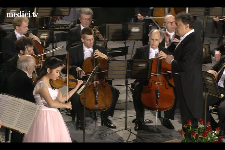 Sarah Chang - Paganini: Violin Concerto no.1, op.6 | Video | The Strad
