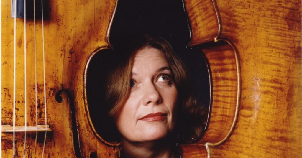 Cellist Angela East on treating shoulder tendonitis | Feature | The Strad