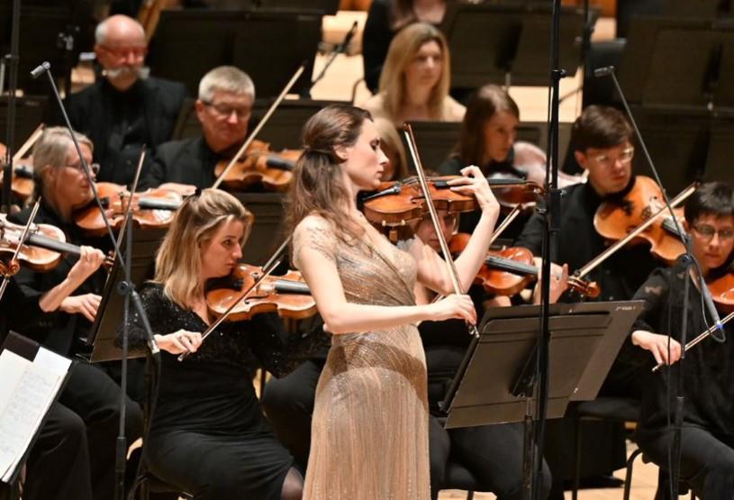 The Strad - Concert review: Jennifer Pike (violin) BBC Symphony ...