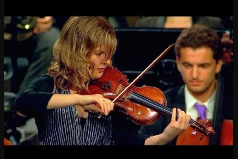 Lisa Batiashvili plays Tchaikovsky’s Violin Concerto | Article | The Strad