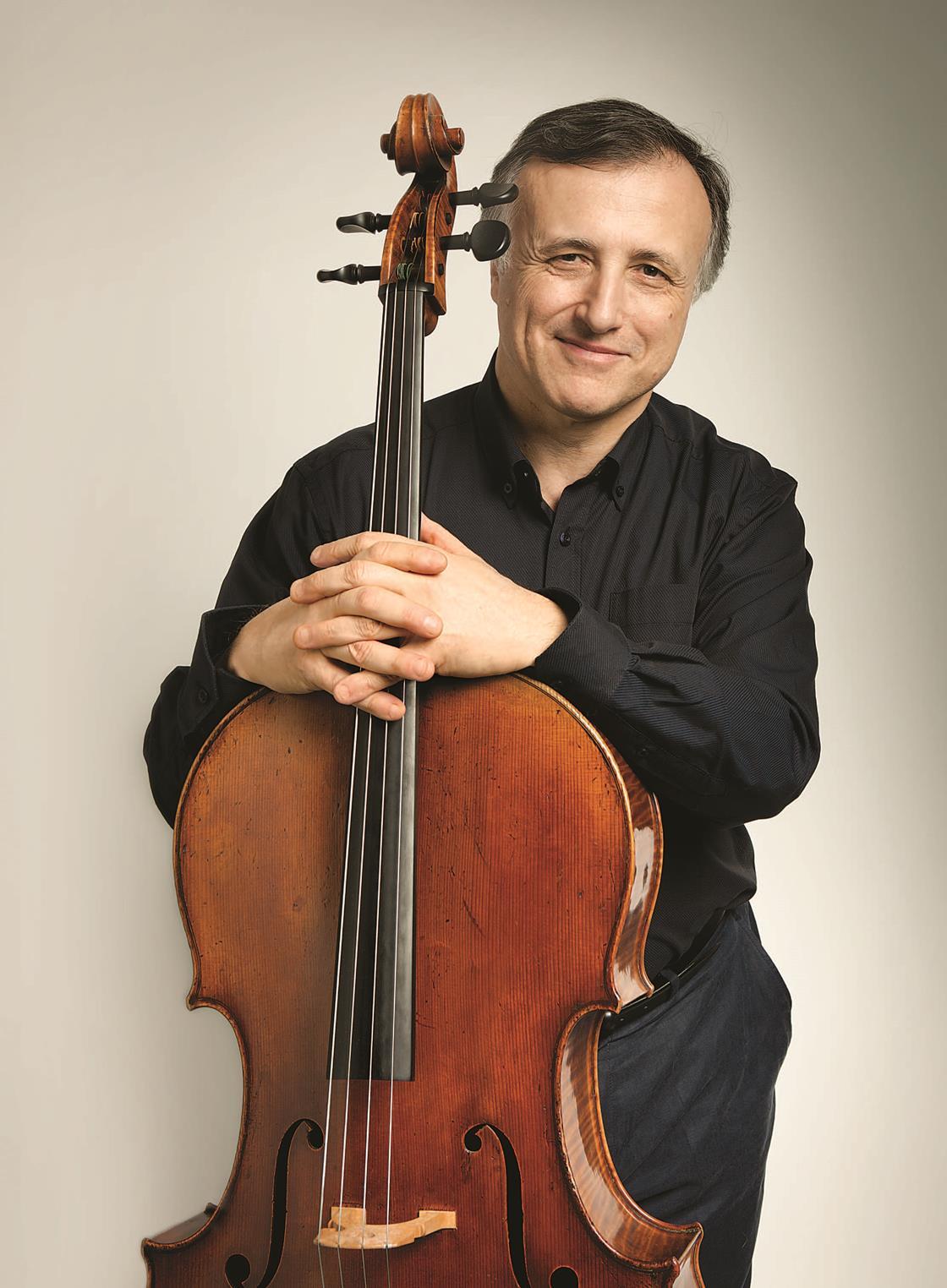 The Strad - Raphael Wallfisch on playing the ‘Sheremetev’ Vuillaume cello | The Strad