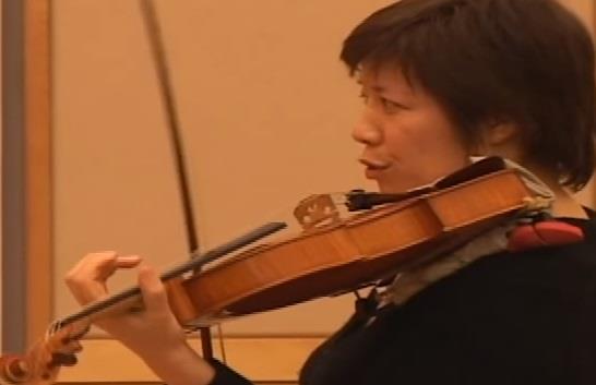 The Strad Video - Victoria Chiang demonstrates shifting exercises for ...