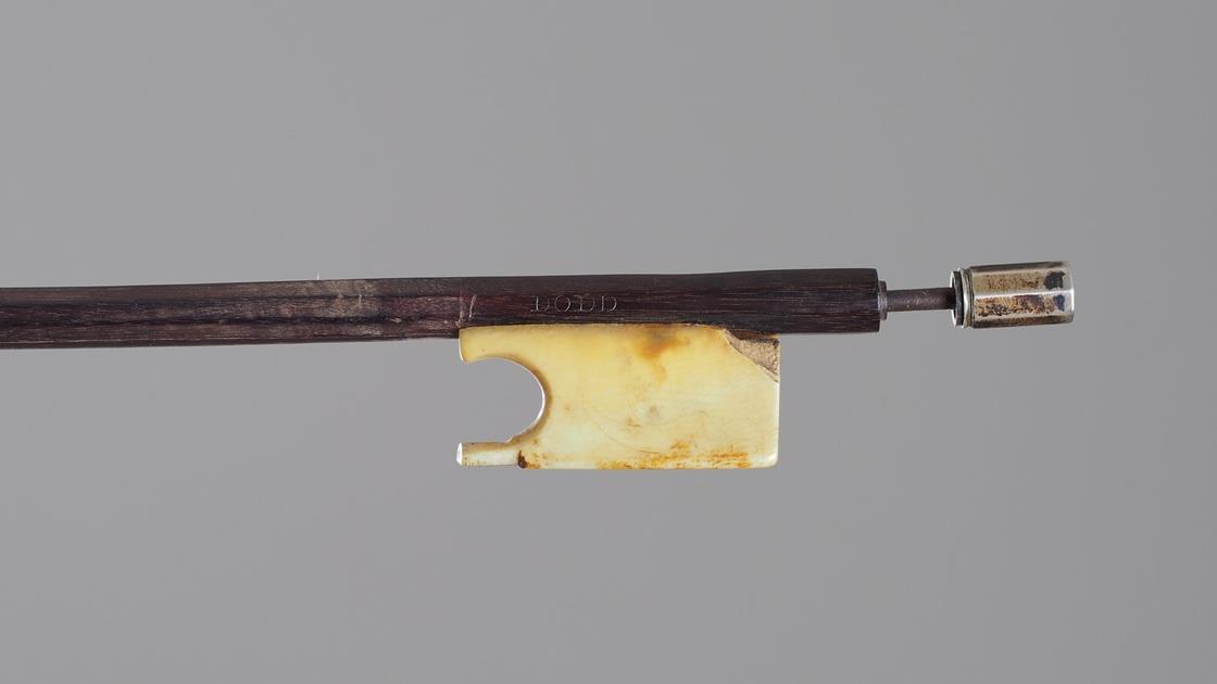 The British bow: a rough guide to dating and development | Blogs | The ...