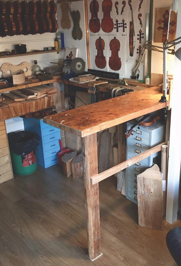 Trade Secrets: a peninsular bench extension | Premium Feature | The Strad