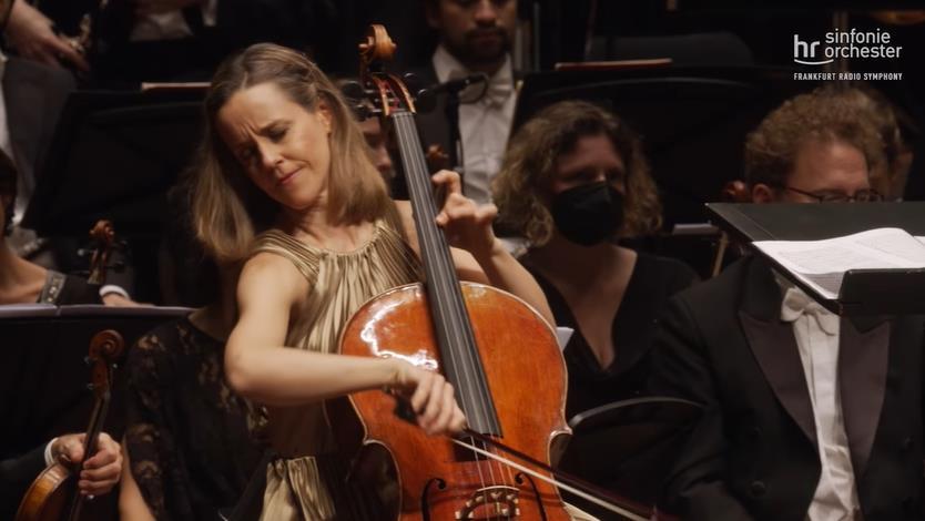 Sol Gabetta performs Elgar | Video | The Strad