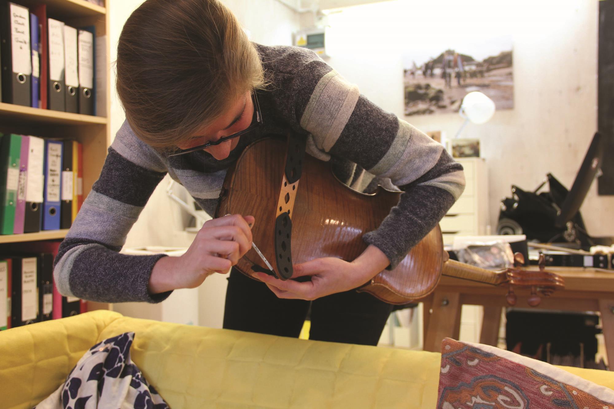 Shoulder Rests: The Ideal Fit | Premium Feature | The Strad