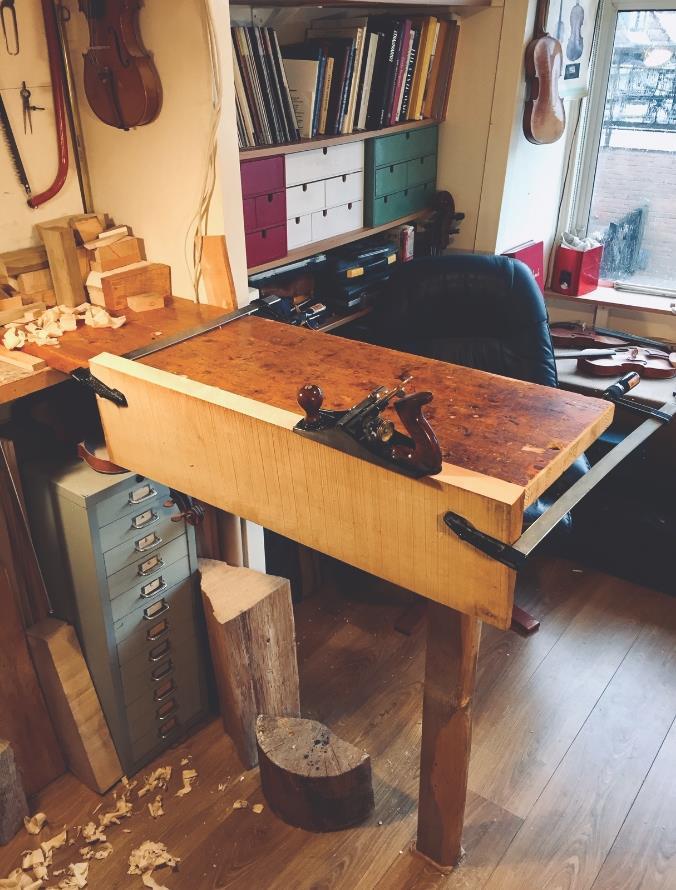 Trade Secrets: a peninsular bench extension | Premium Feature | The Strad