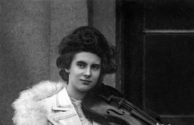 Alma Rosé: the violinist who brought music to Auschwitz | Focus | The Strad
