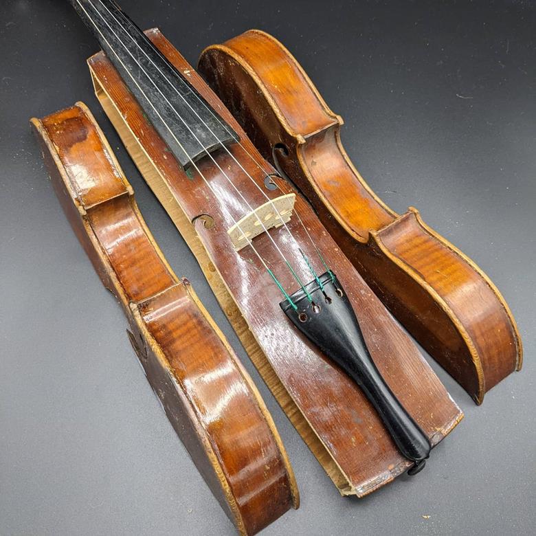Enter the basement of Violin Torture | Blogs | The Strad