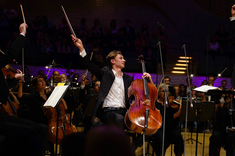 Cellist Sebastian Fritsch wins Tonali 2018 | News | The Strad