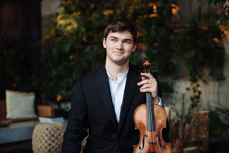 The Strad - ‘A partnership between the violinist and the orchestra ...